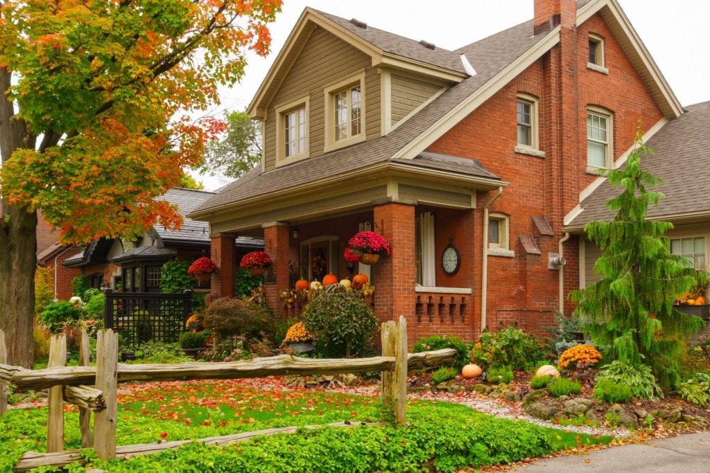 Reasons to Sell Your Home in the Fall - Loewith & Greenberg